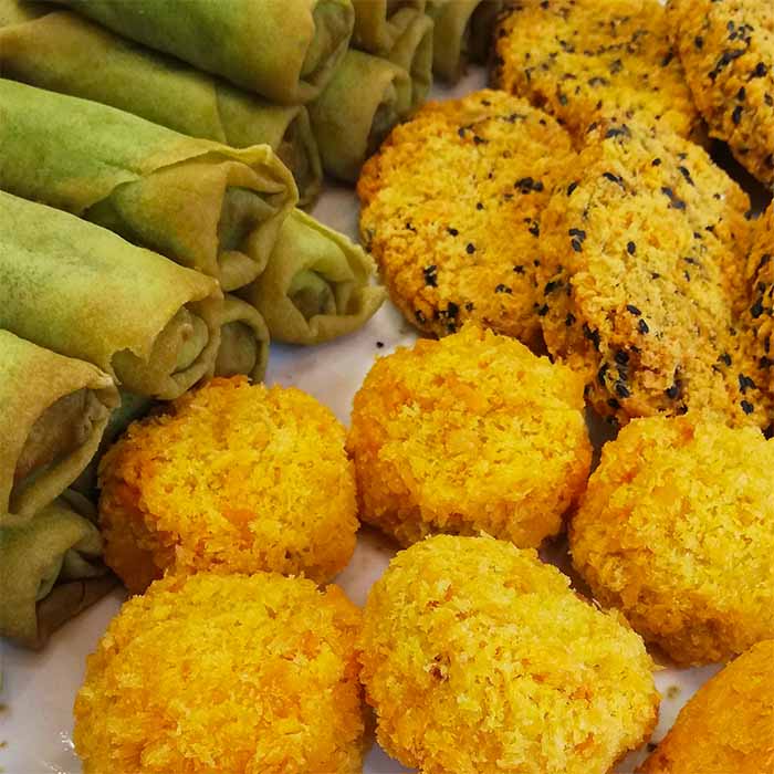 Yoyo Kitchen - Authentic Japanese food prepared daily in house